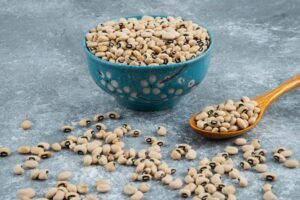 Fava Bean Substitute: 10 Best Alternatives {Easier to Find}